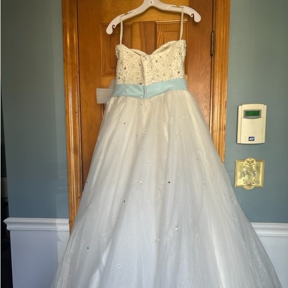 Alfred Angelo | Dresses | Disney Alfred Angelo Cinderella Wedding Gown ...
